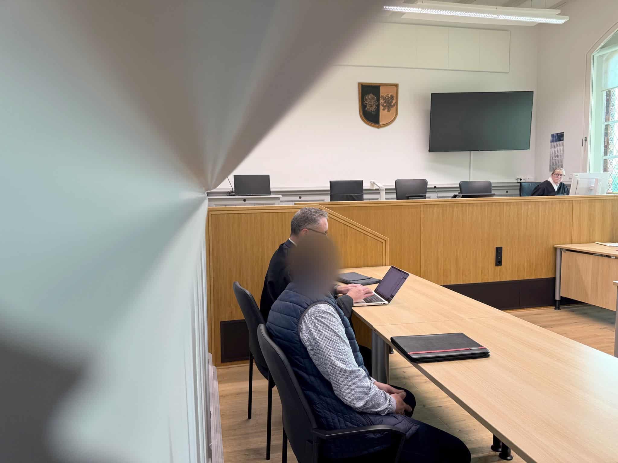 Kein Vorsatz, aber heftig: Cabriofahrer fährt Schüler an