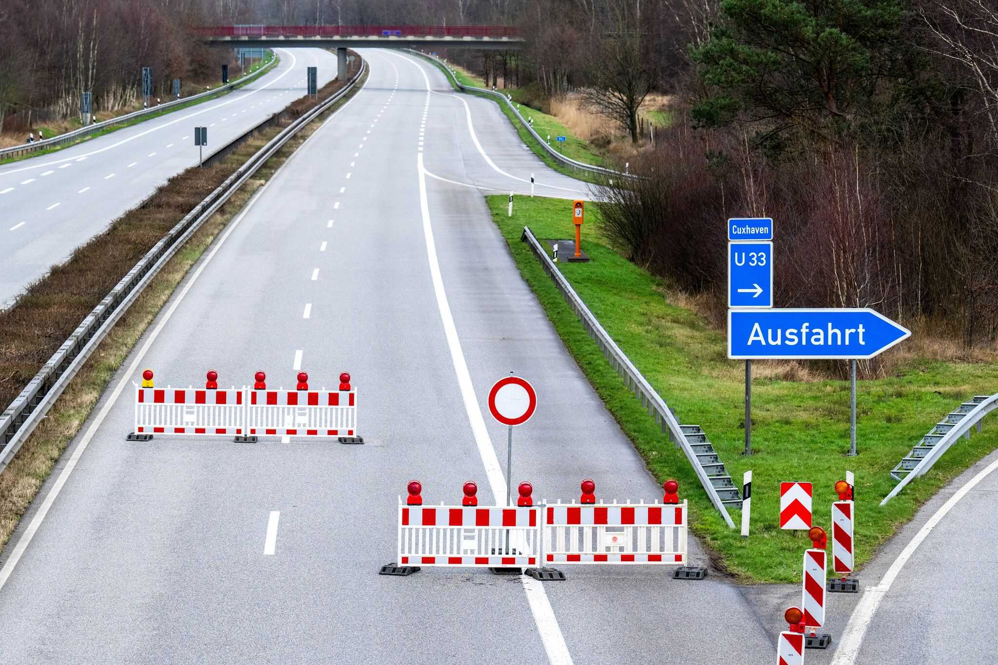 Auffahrunfall mit neun Verletzen auf A1 sorgt für Sperrung