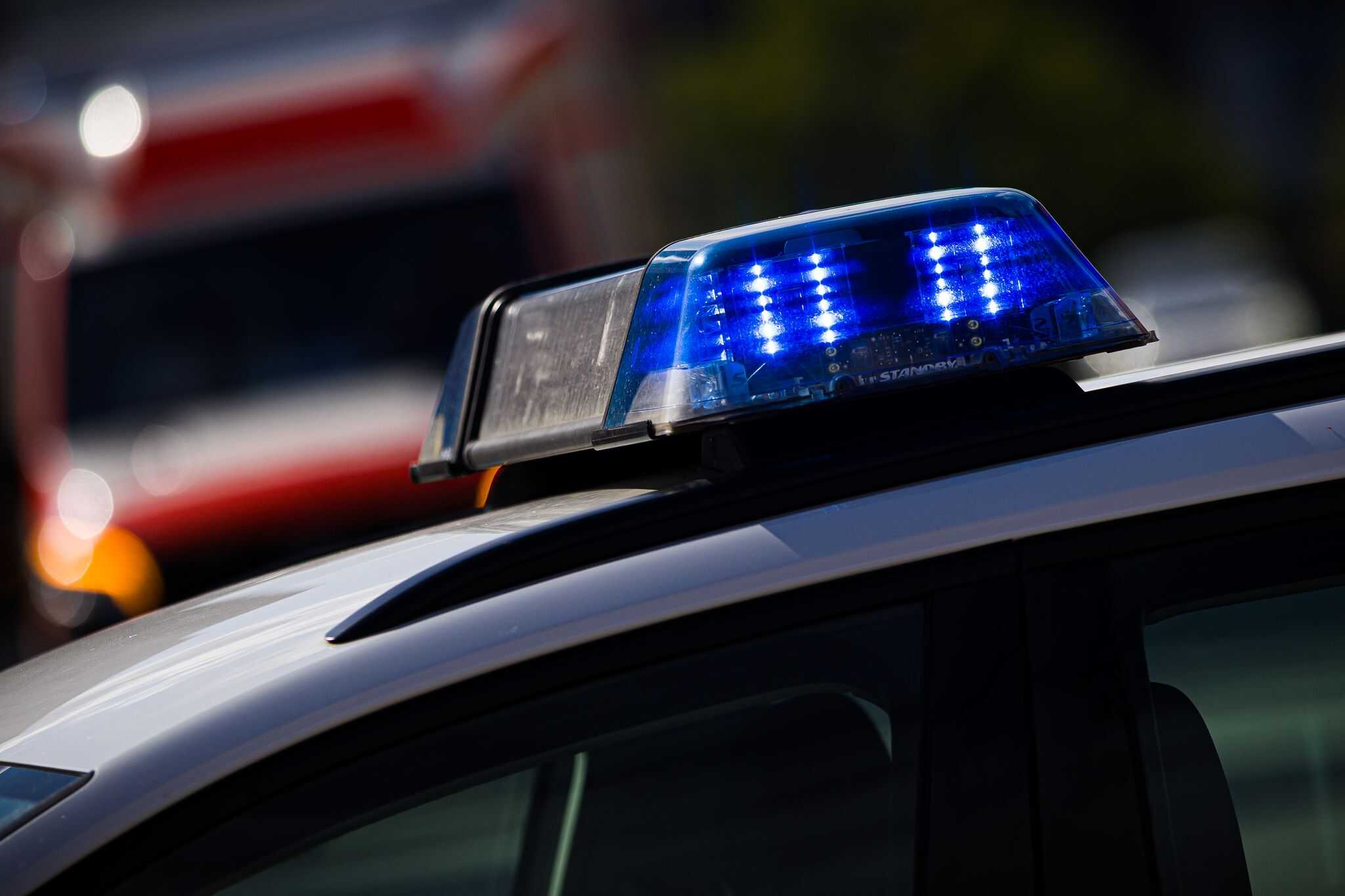 A27 nach Schwertransport-Unfall teilweise gesperrt