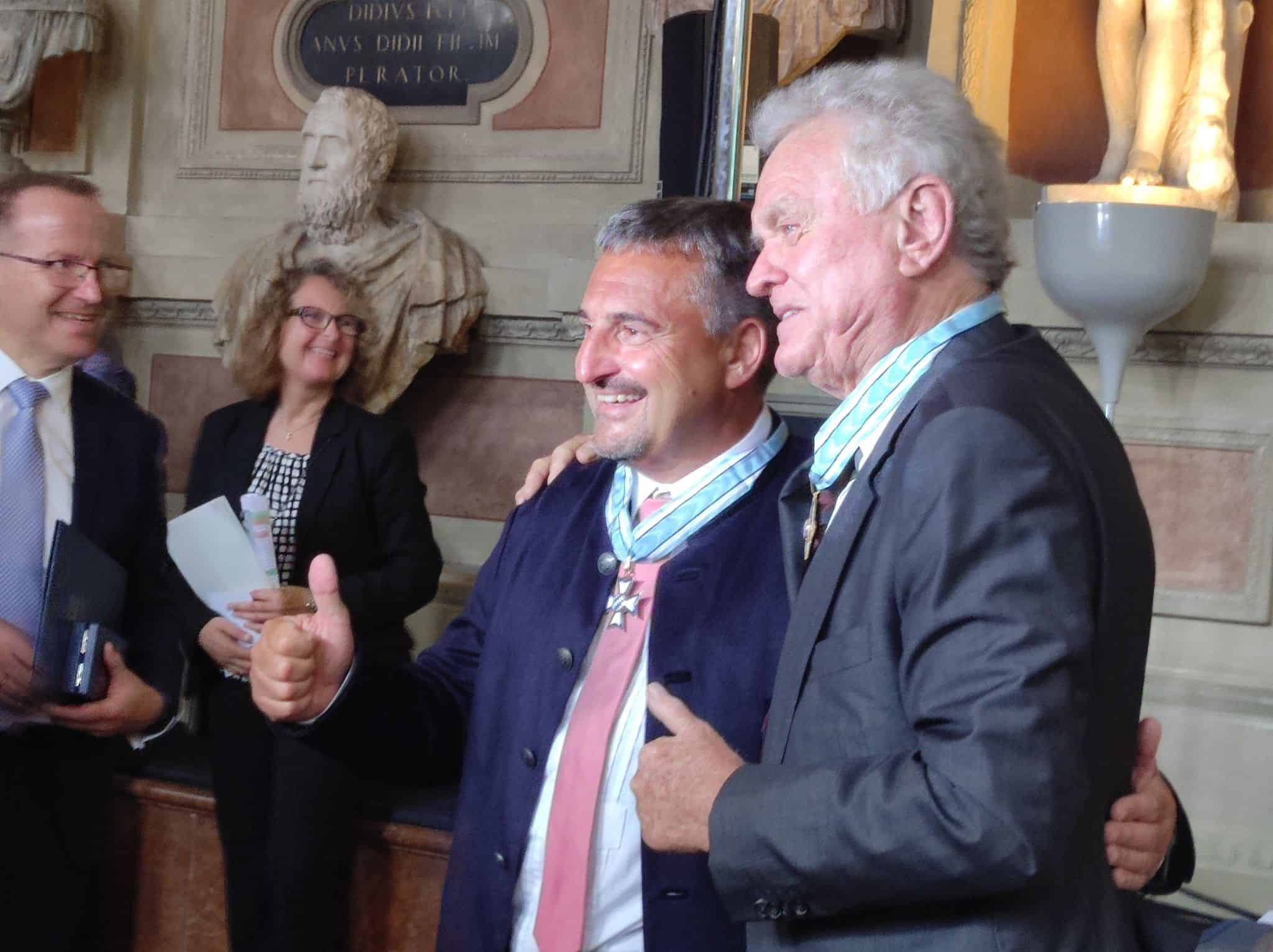 Verdienstorden für Torwartlegende Maier und Ex-Rodler Hackl