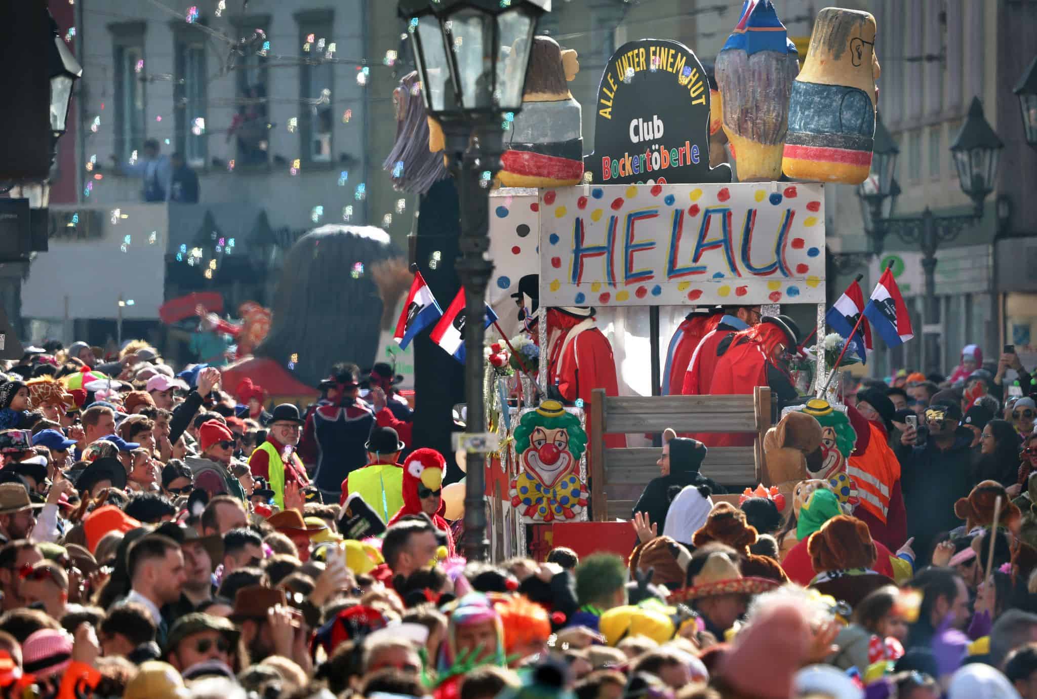 Launige Ansprachen, Süffiges zum Anstoßen - der Narr ist los