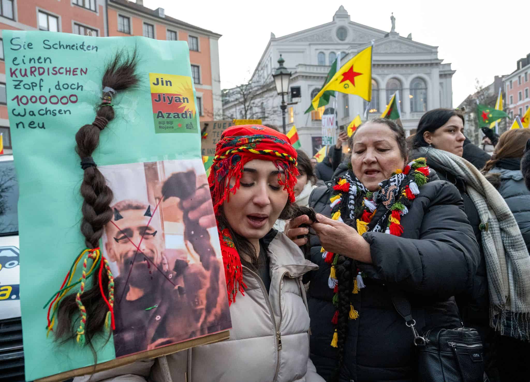 Kurden protestieren gegen Vorrücken des syrischen Militärs