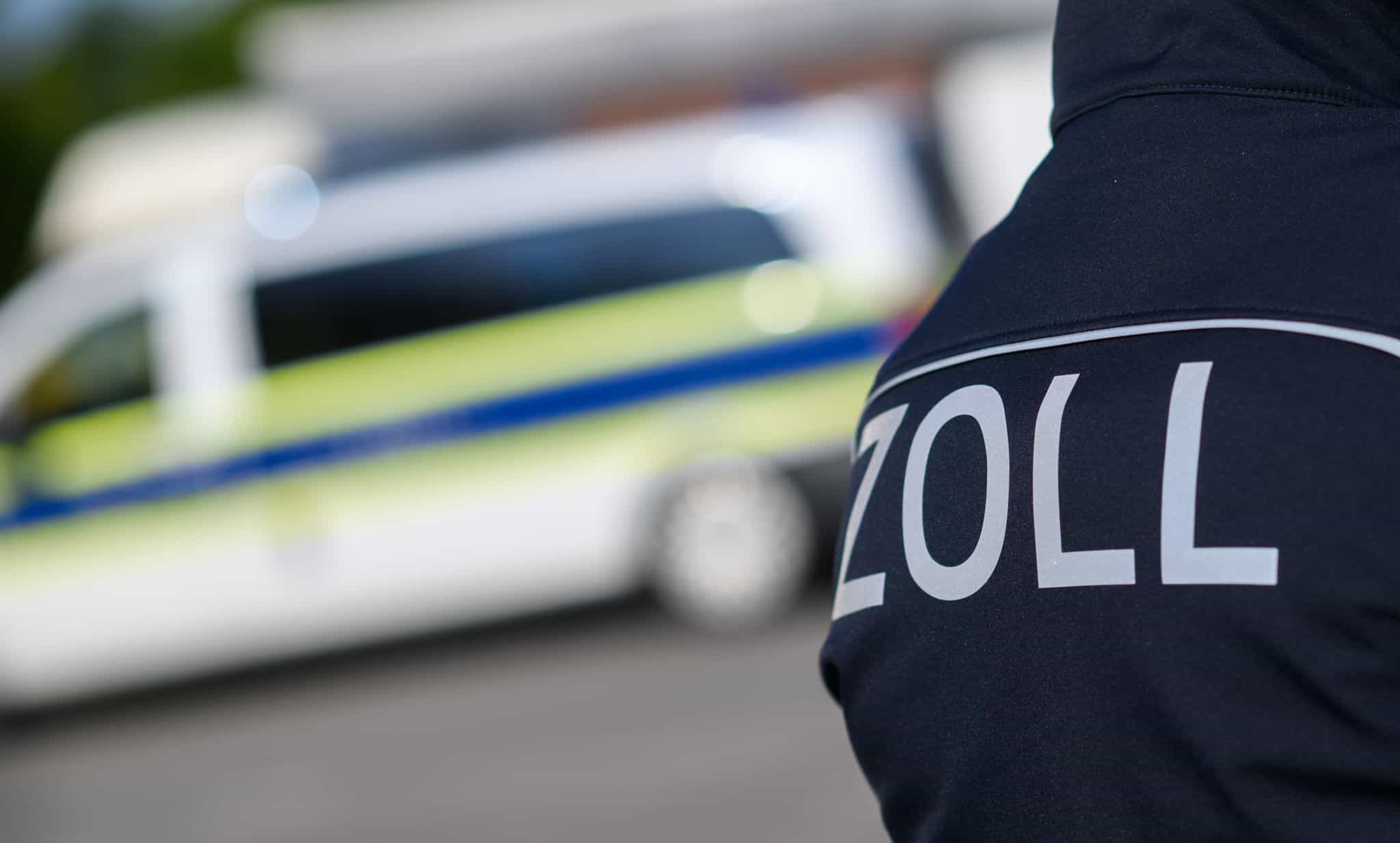 500.000 Euro in bar: Razzia gegen organisierte Schwarzarbeit
