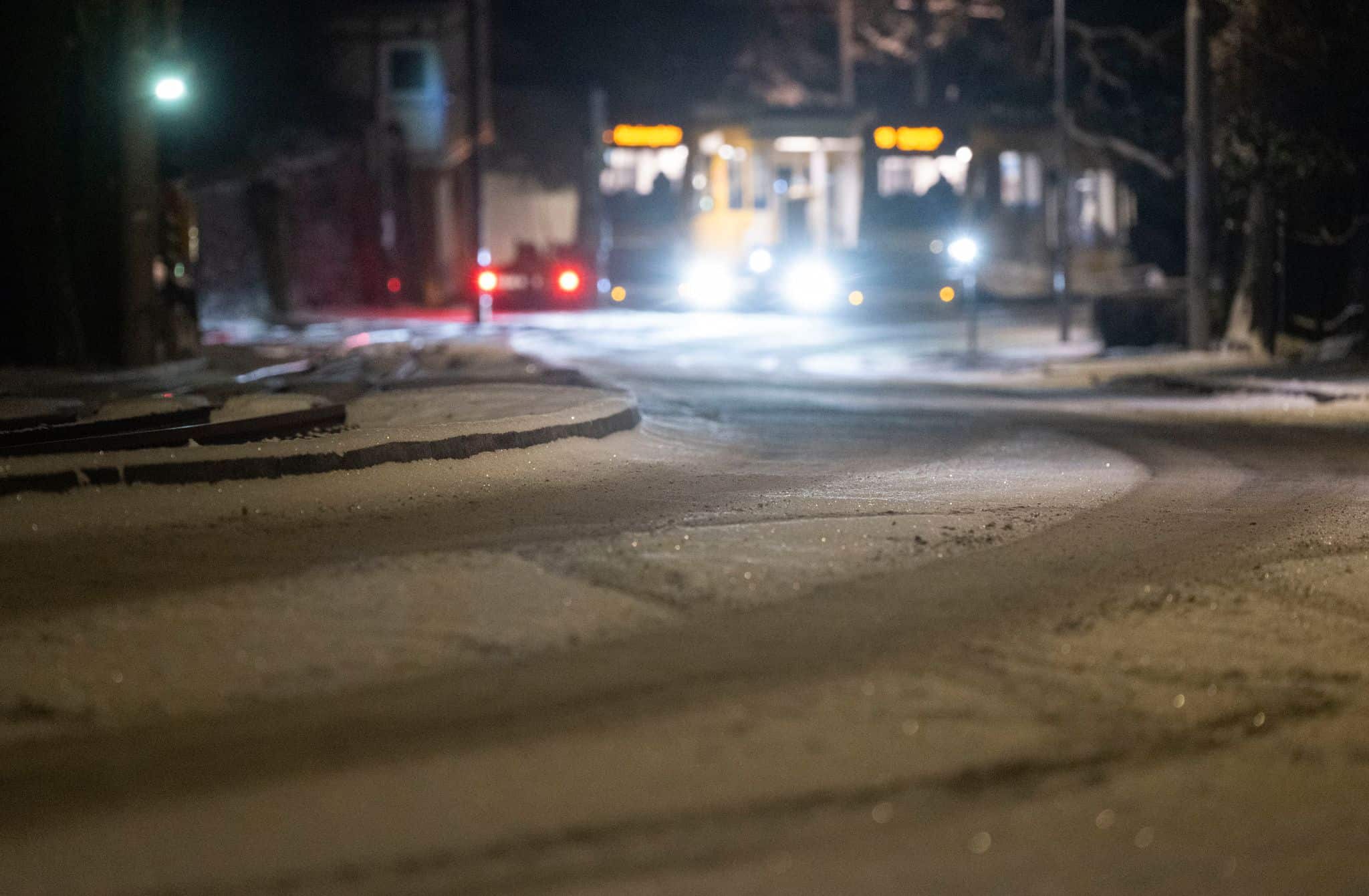 Süddeutschland: Kräftiger Wind trifft auf Frost