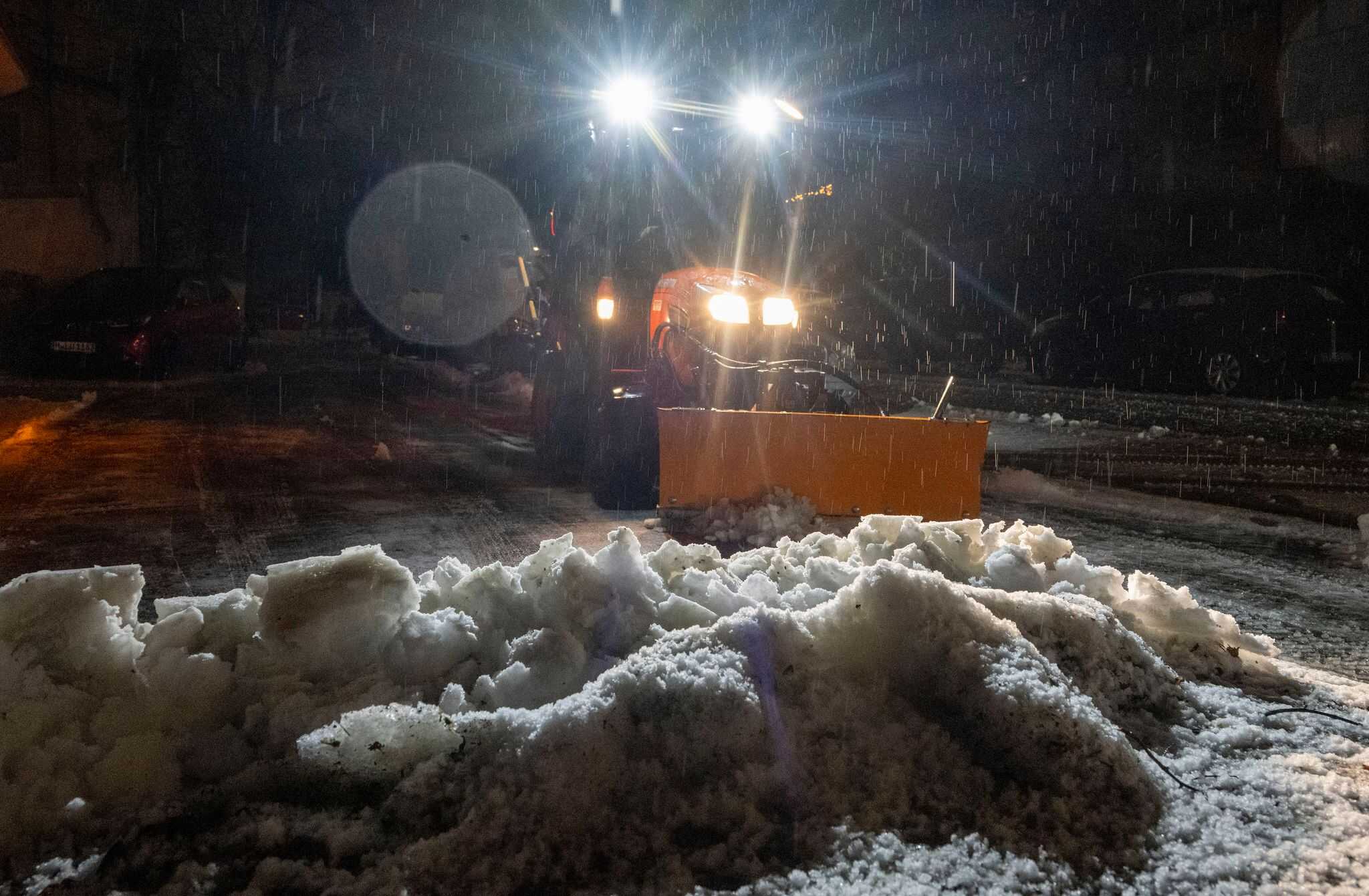 Winterwetter in Bayern mit Schnee und Glätte