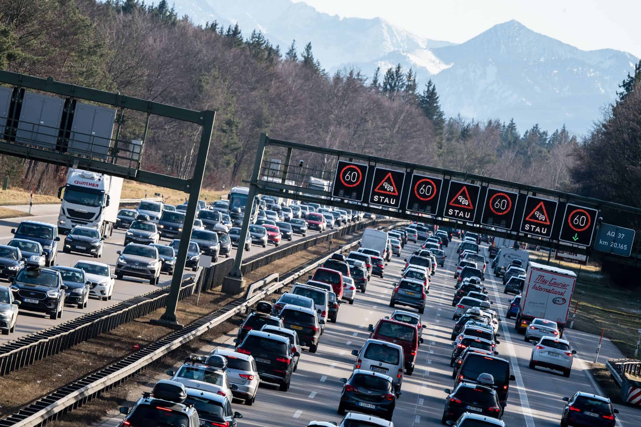 Wunderschne A3 Bayern Stau Fotosnull