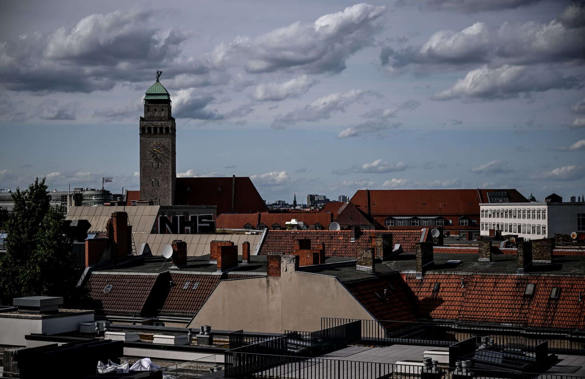 Neukölln geht gegen Wohnungsvermietung auf Zeit vor
