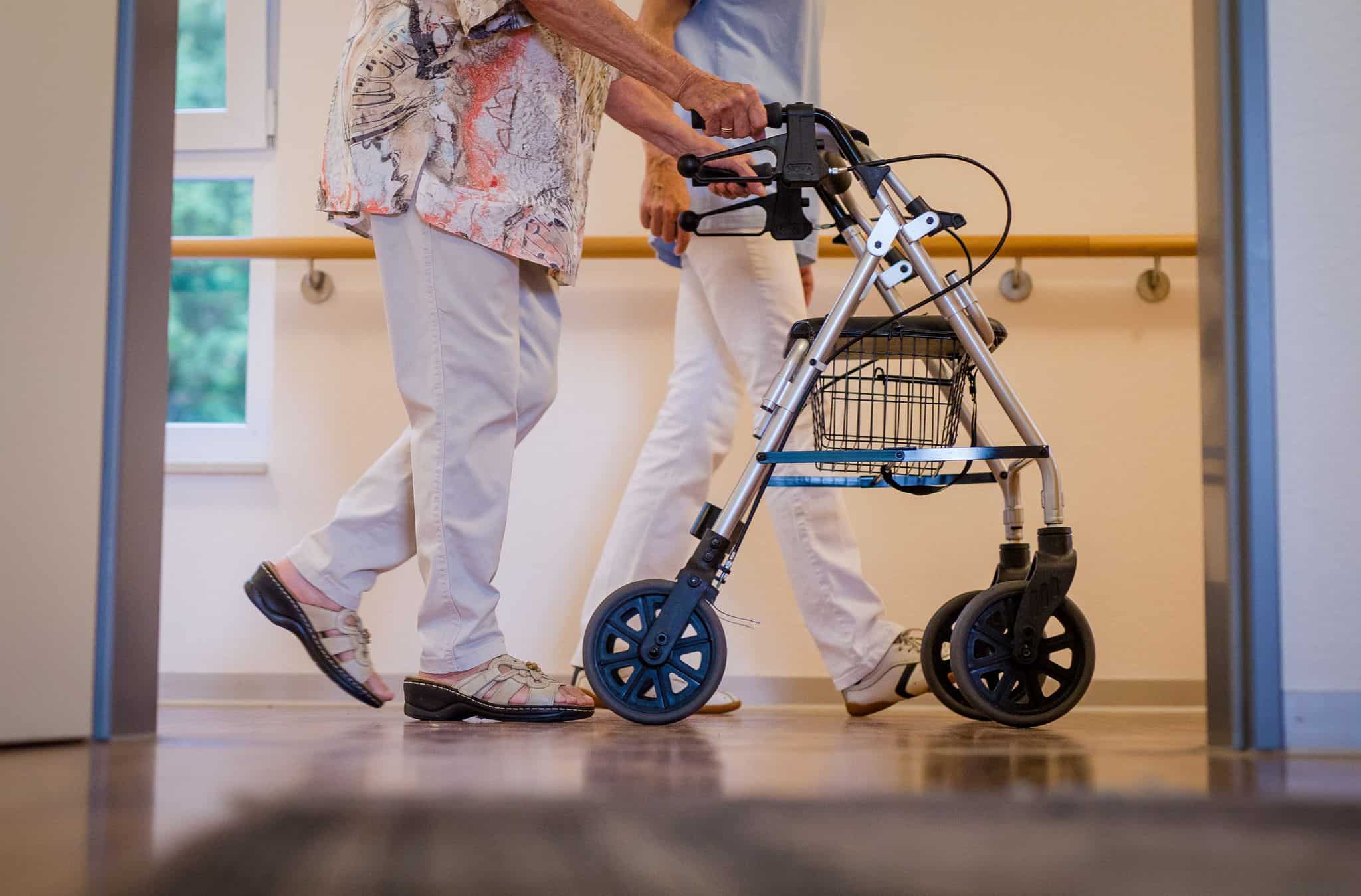 Pflege im Heim in Berlin und Brandenburg immer teurer