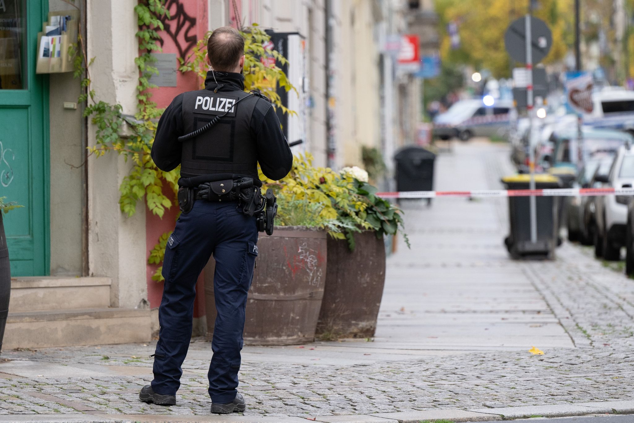 Mann womöglich mit Waffe am Fenster: SEK-Einsatz