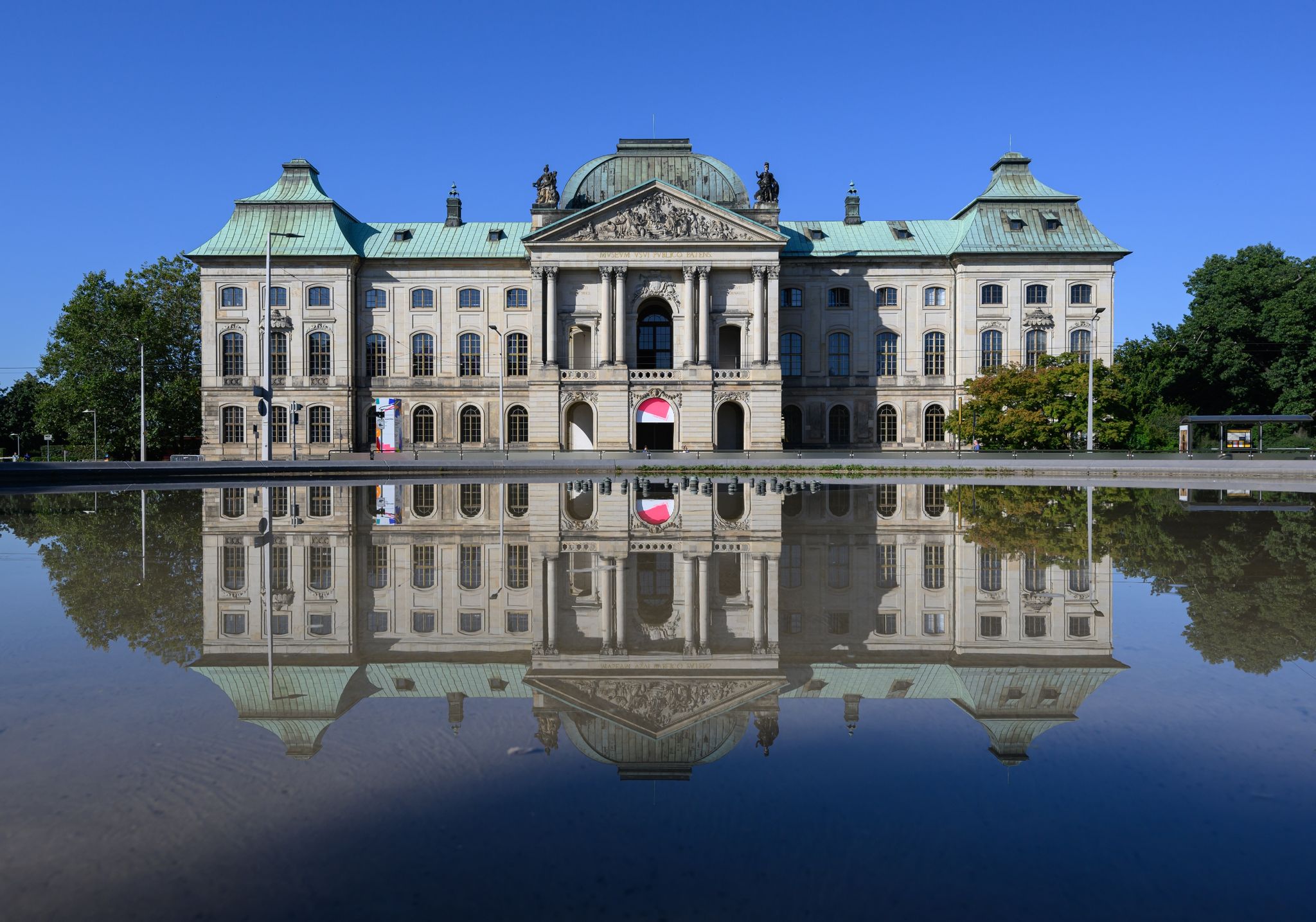 Moderne Kunst aus der Diktatur im Dresdner Café Belarus