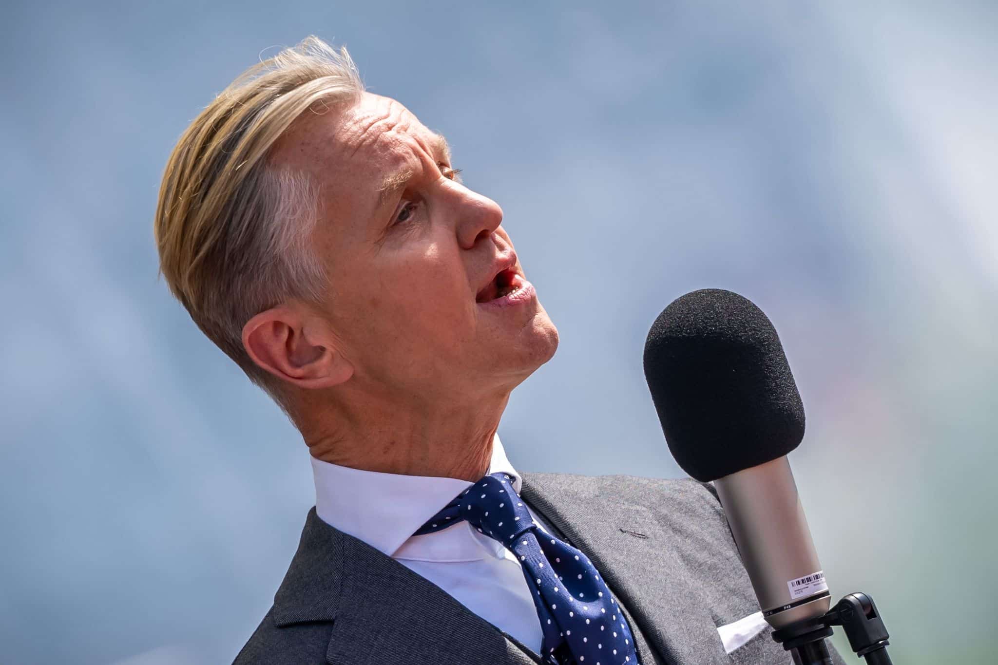 Max Raabe begeistert Fans in Dresden