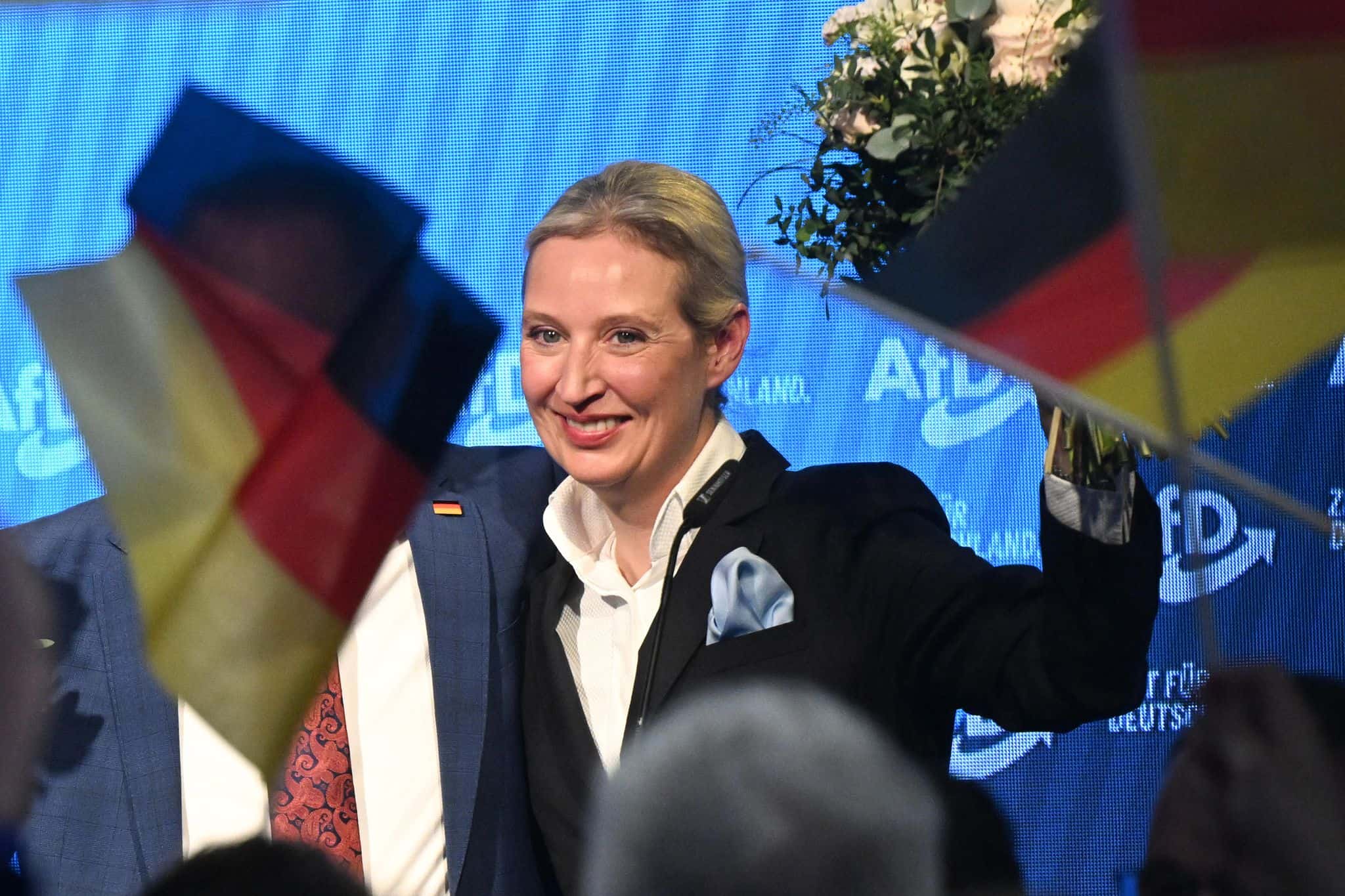 AfD führt bei Bundestagswahl im Osten deutlich